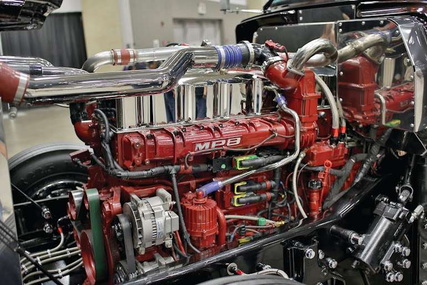 ‘Puff’ puts the super in this Mack Superliner | Truckers News