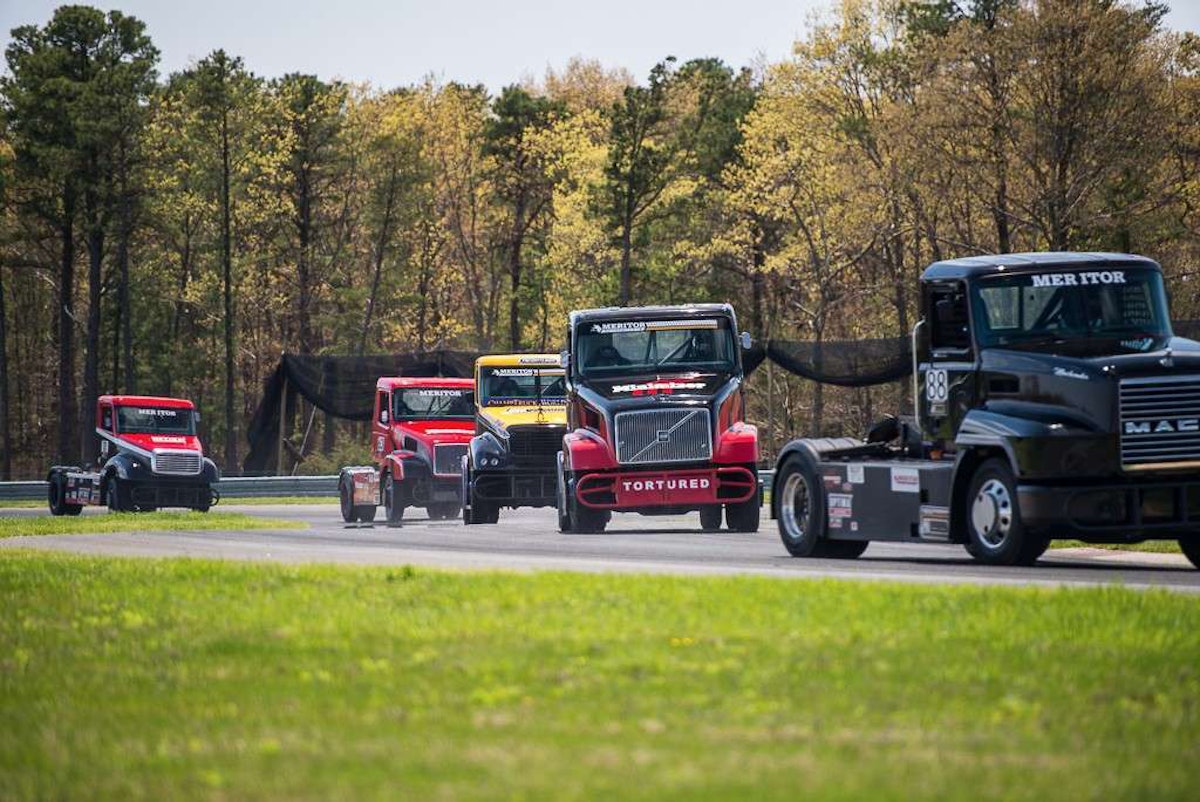 Big truck racing series under way this weekend | Truckers News