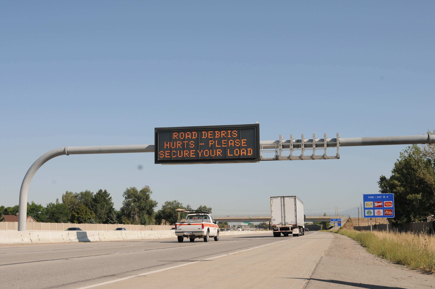 Utah DOT reaches drivers through humorous road signs | Truckers News