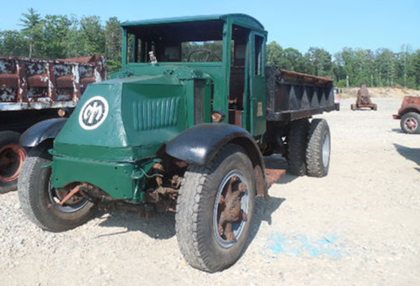 Auction scheduled for Aug. 19 to sell vintage Mack trucks | Truckers News