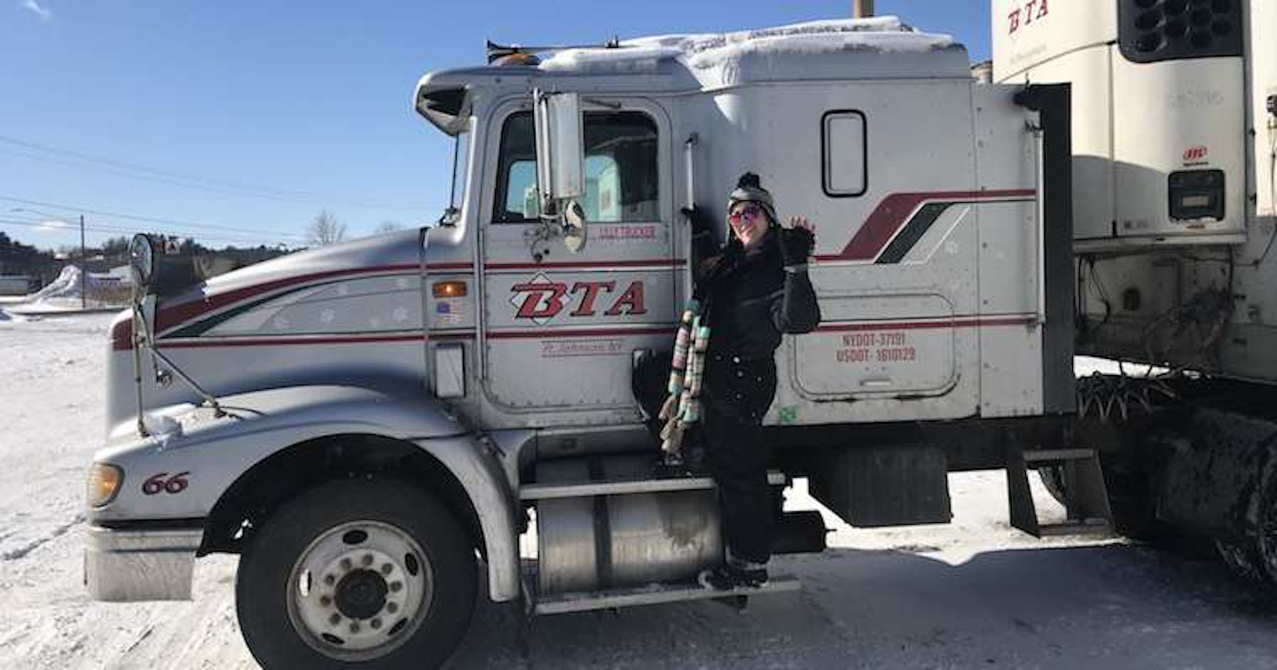 Trucker posts comedy skits on YouTube | Truckers News