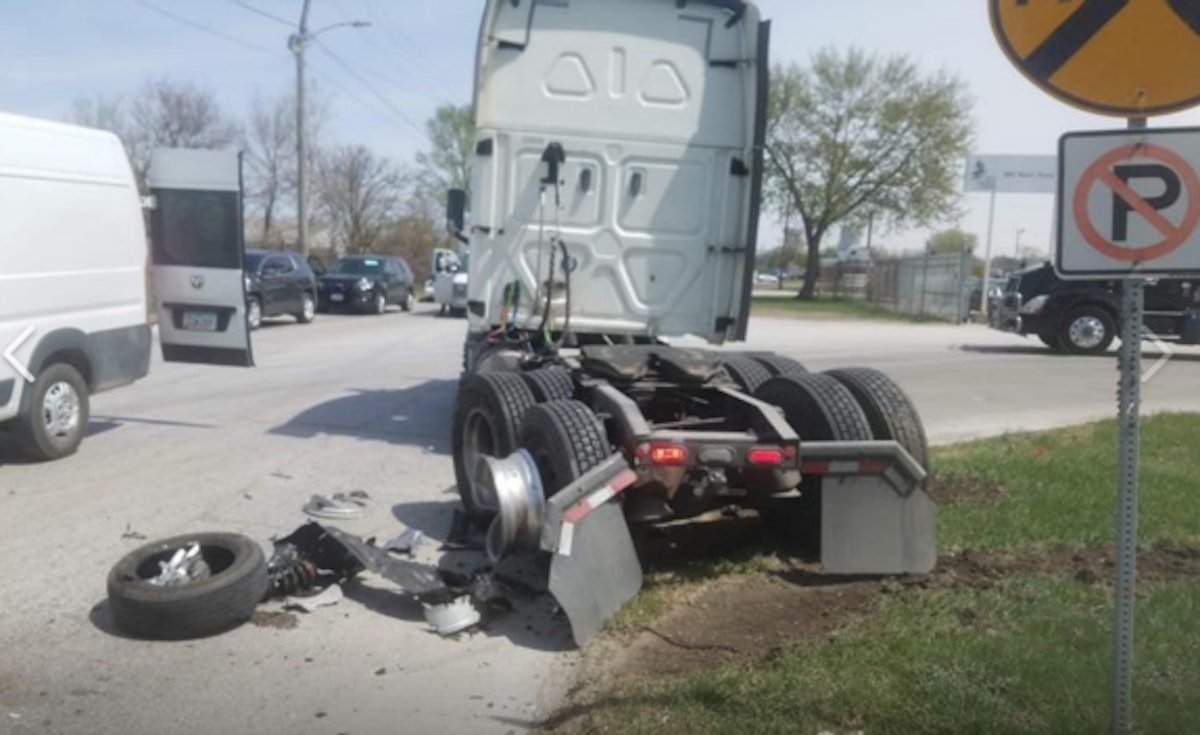 Trucker caught in middle of Iowa police chase | Truckers News
