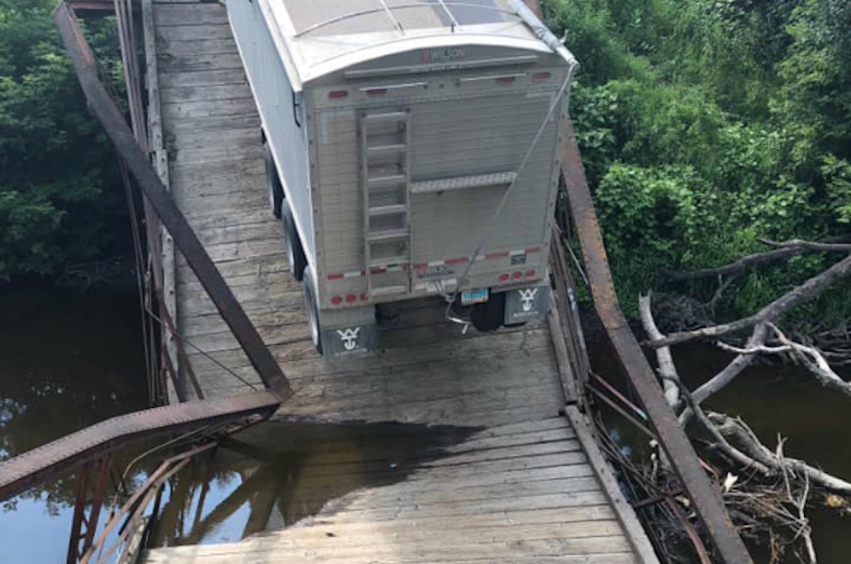 Historic ND bridge collapses; bad GPS directions faulted | Truckers News
